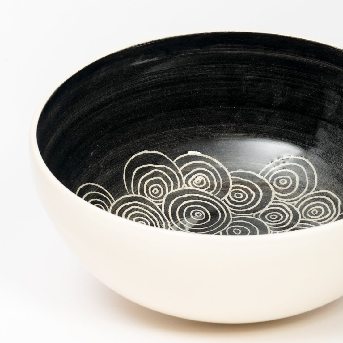 Grand bol en porcelaine noir et blanc fait à la main au Québec – l ...